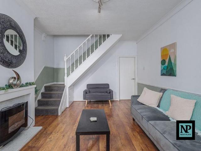 3 bedroom terraced house to rent