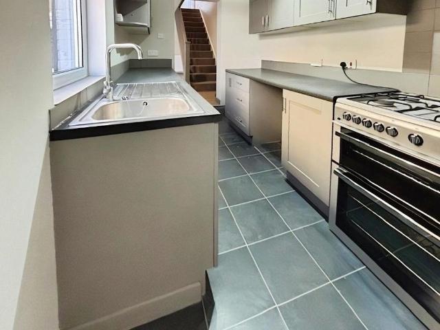 3 bedroom terraced house to rent