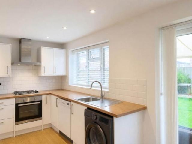 3 bedroom terraced house to rent