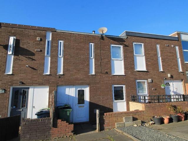 3 bedroom terraced house to rent