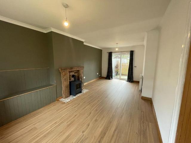3 bedroom terraced house to rent