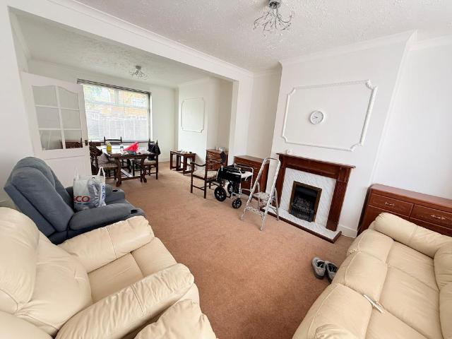 3 bedroom terraced house to rent