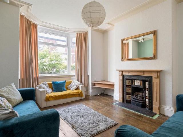 3 bedroom terraced house to rent