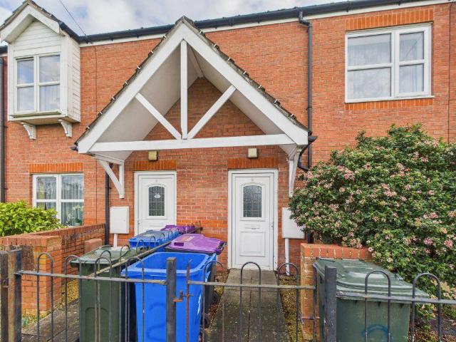 3 bedroom terraced house to rent