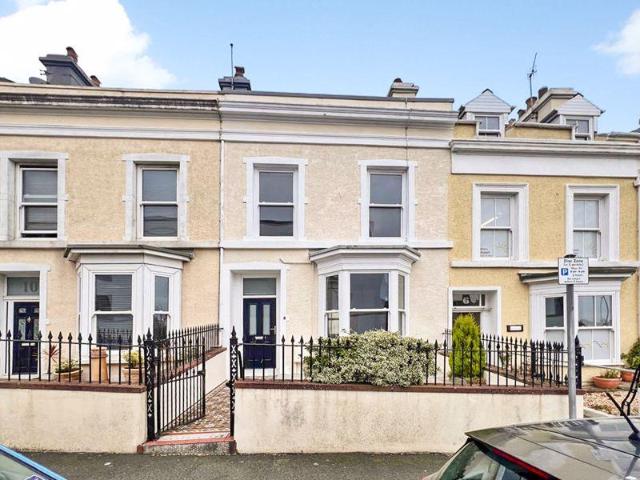 3 bedroom terraced house to rent