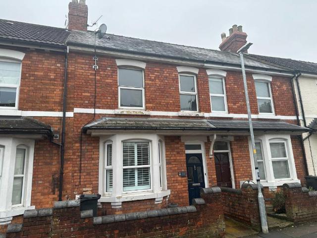 3 bedroom terraced house to rent