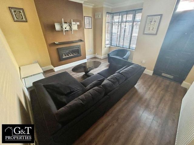3 bedroom terraced house to rent