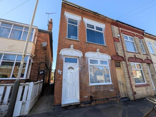 3 bedroom terraced house to rent