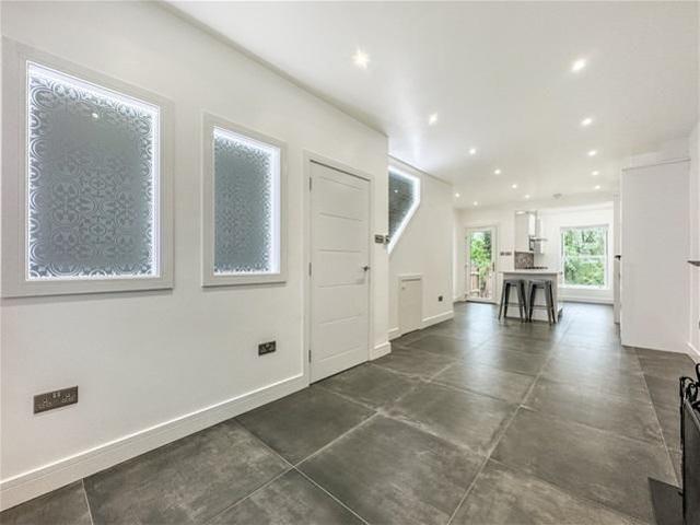 3 bedroom terraced house to rent