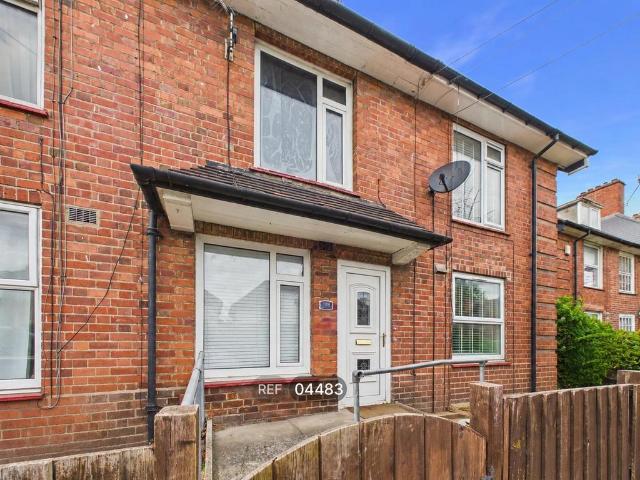 3 bedroom terraced house to rent
