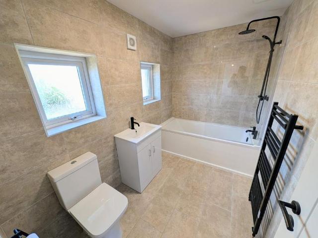 3 bedroom terraced house to rent