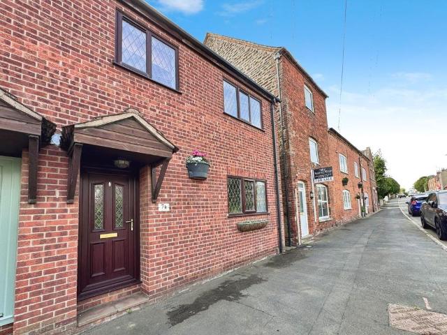 3 bedroom terraced house to rent