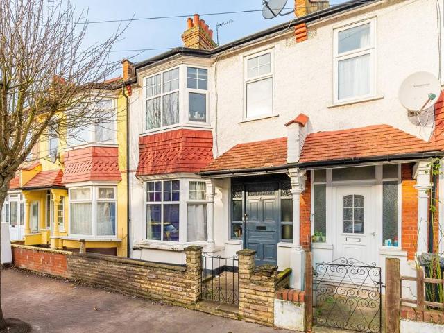 3 bedroom terraced house to rent