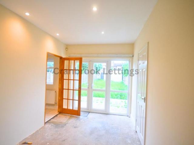 3 bedroom terraced house to rent
