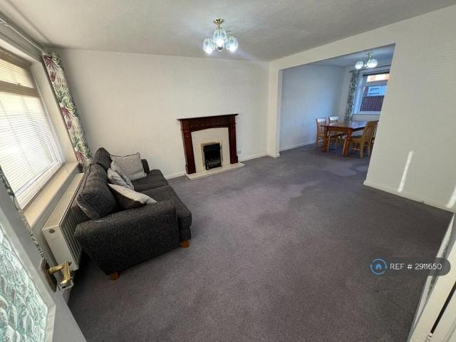 3 bedroom terraced house to rent