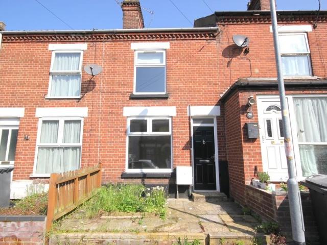 3 bedroom terraced house to rent