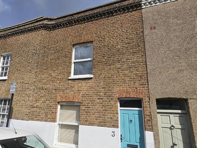 3 bedroom terraced house to rent