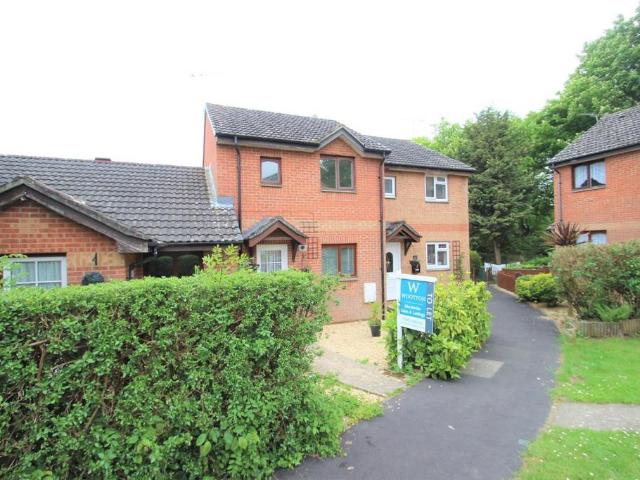3 bedroom terraced house to rent