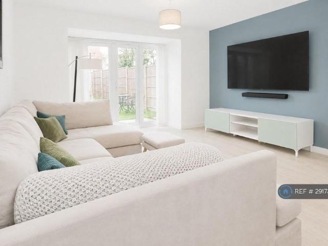 3 bedroom terraced house to rent