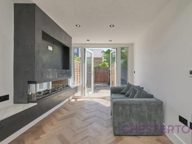 3 bedroom terraced house to rent