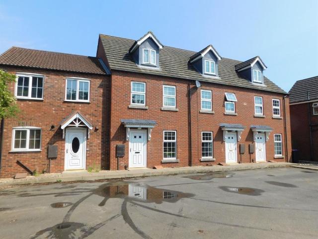 3 bedroom terraced house to rent
