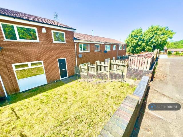 3 bedroom terraced house to rent