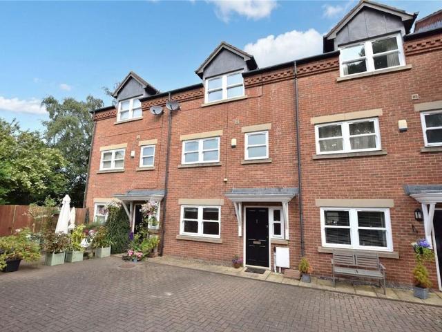 3 bedroom terraced house to rent