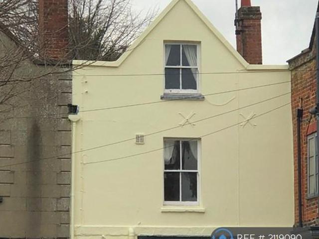 3 bedroom terraced house to rent