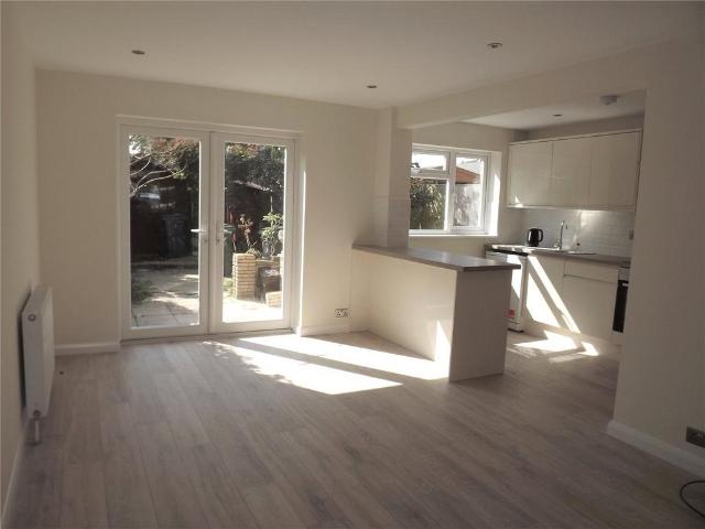 3 bedroom terraced house to rent
