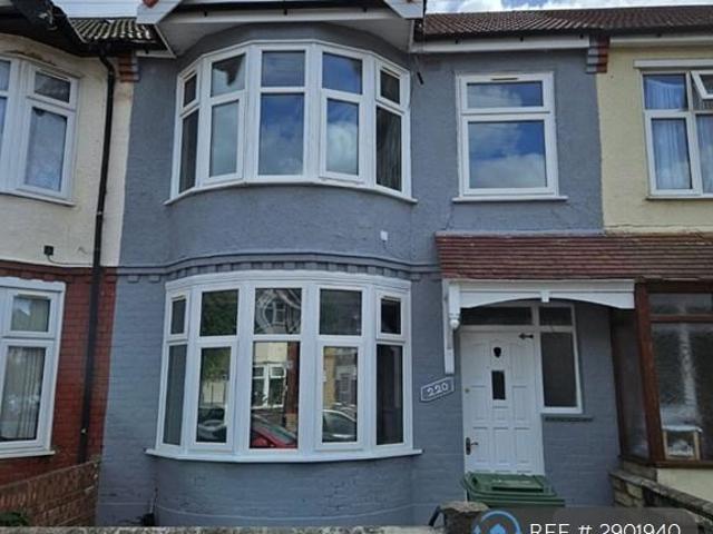 3 bedroom terraced house to rent