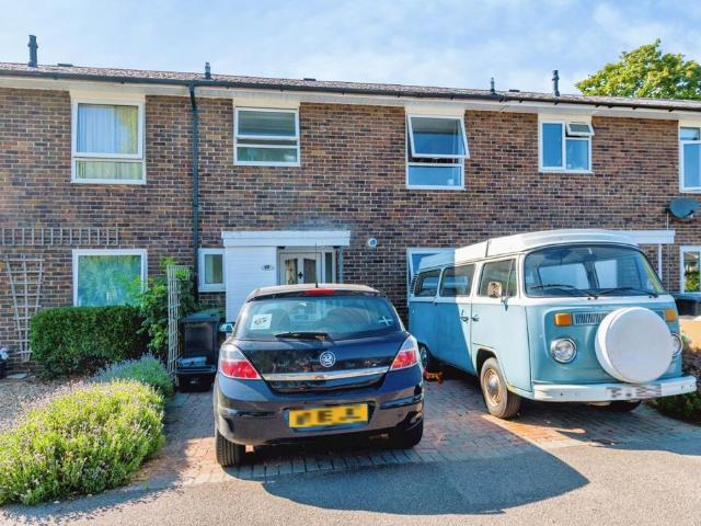 3 bedroom terraced house to rent