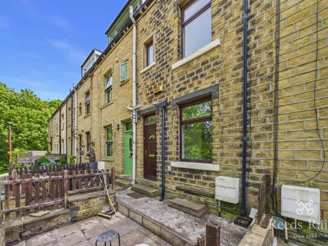3 bedroom terraced house to rent