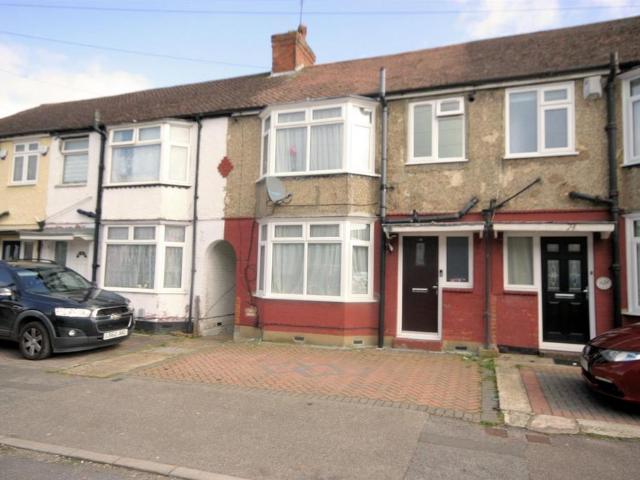 3 bedroom terraced house to rent