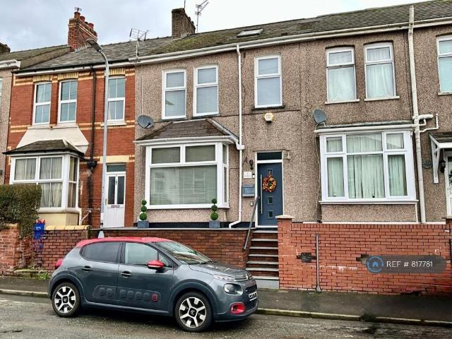 3 bedroom terraced house to rent