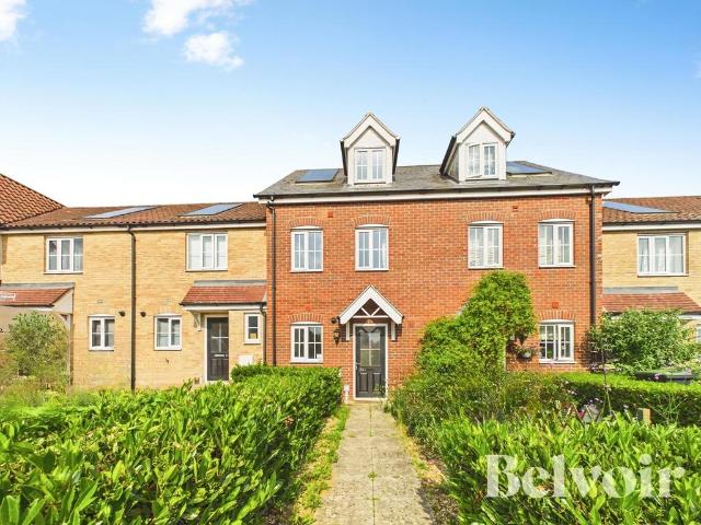 3 bedroom terraced house to rent