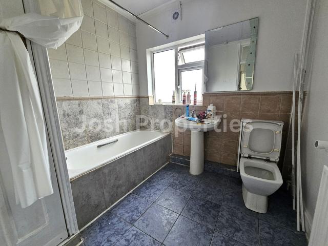 3 bedroom terraced house to rent
