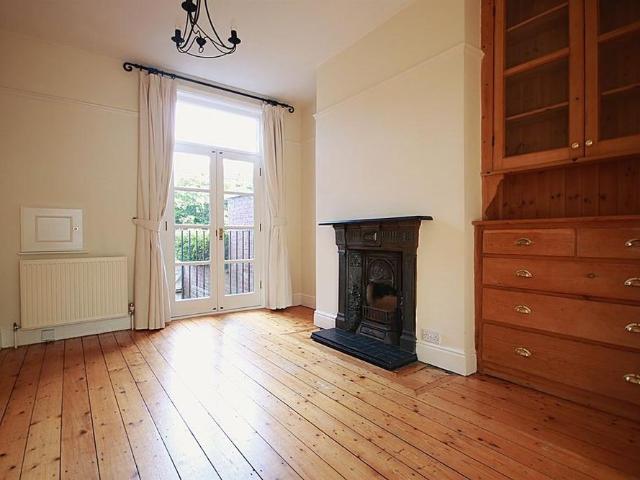 3 bedroom terraced house to rent
