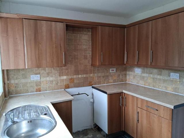 3 bedroom terraced house to rent