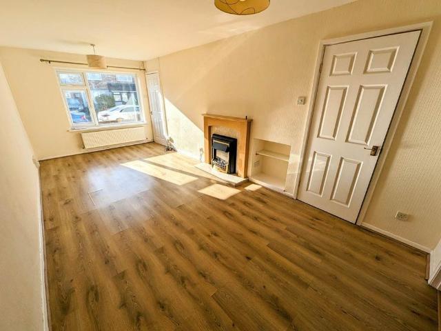3 bedroom terraced house to rent