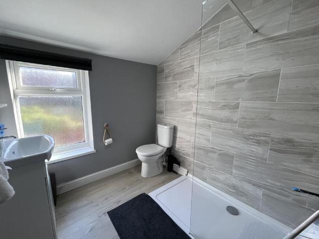 3 bedroom terraced house to rent
