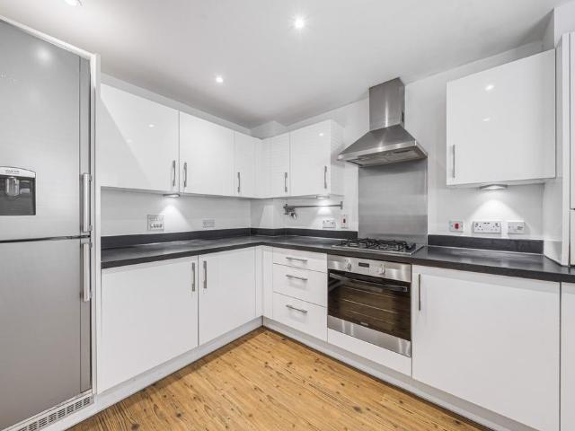 3 bedroom terraced house to rent
