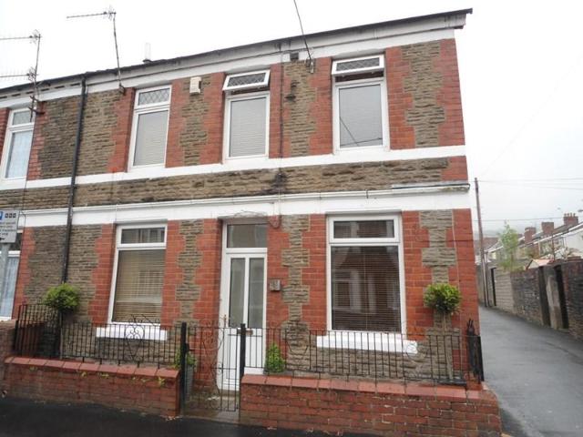 3 bedroom terraced house to rent