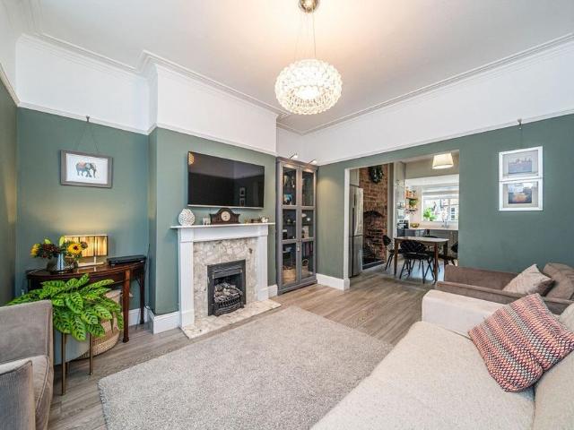 3 bedroom terraced house to rent