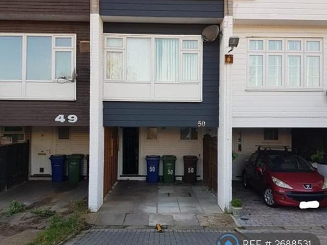 3 bedroom terraced house to rent