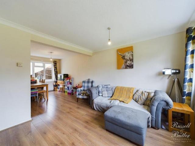 3 bedroom terraced house to rent