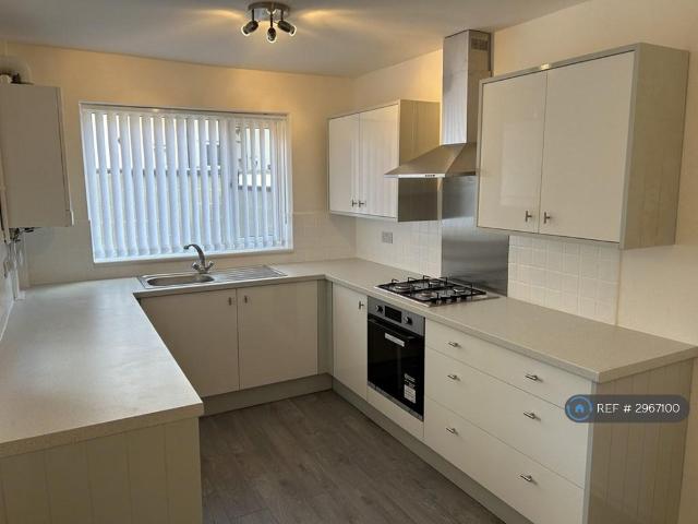 3 bedroom terraced house to rent