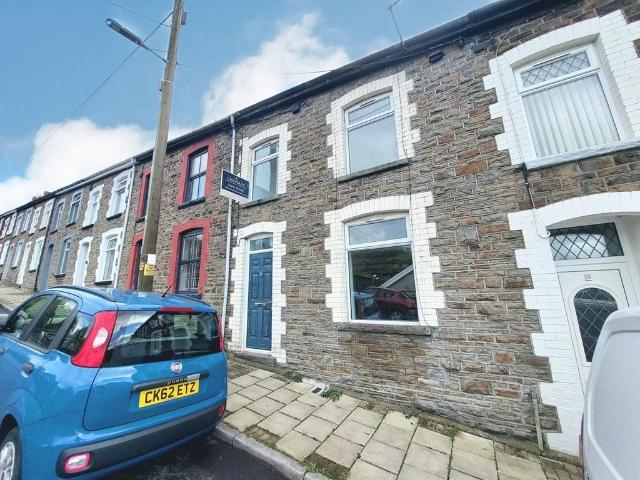 3 bedroom terraced house to rent