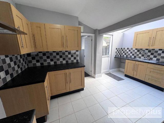3 bedroom terraced house to rent