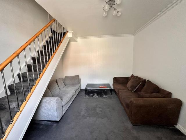 3 bedroom terraced house to rent