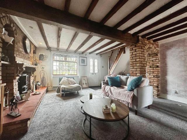3 bedroom terraced house to rent